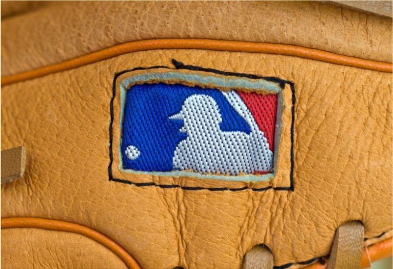 Baseball legendaries: Most iconic moments in the MLB history - CEOColumn