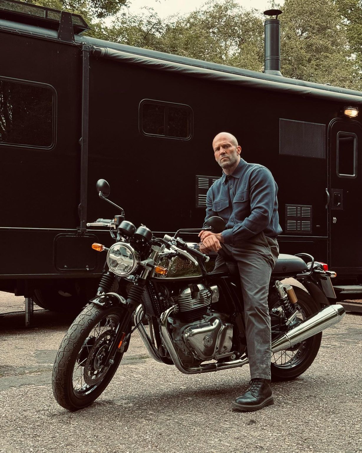 Jason Statham Height: How Tall Is the Action Star - CEOColumn