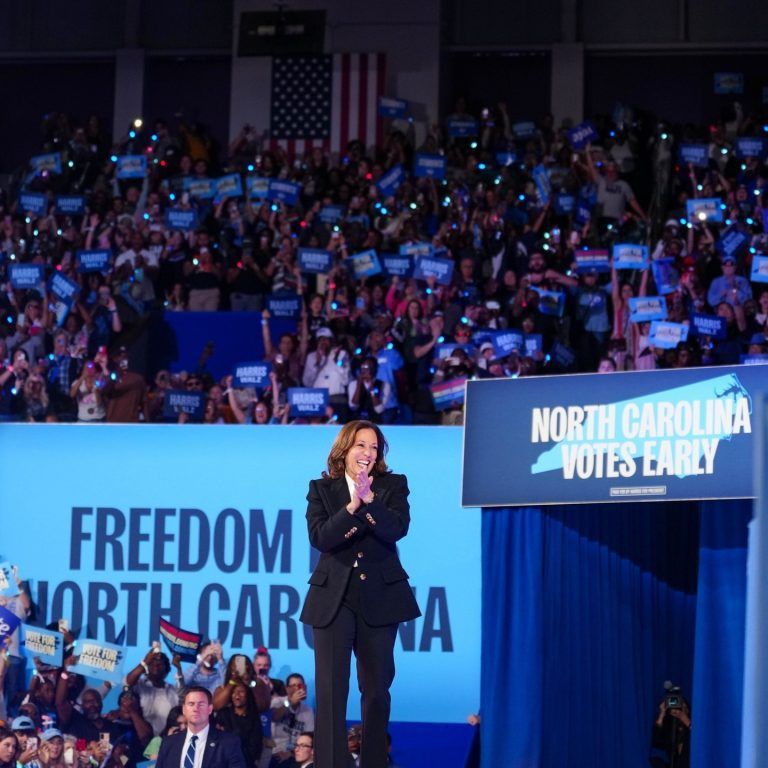 Kamala Harris Height and Weight: Vice President Details - CEOColumn