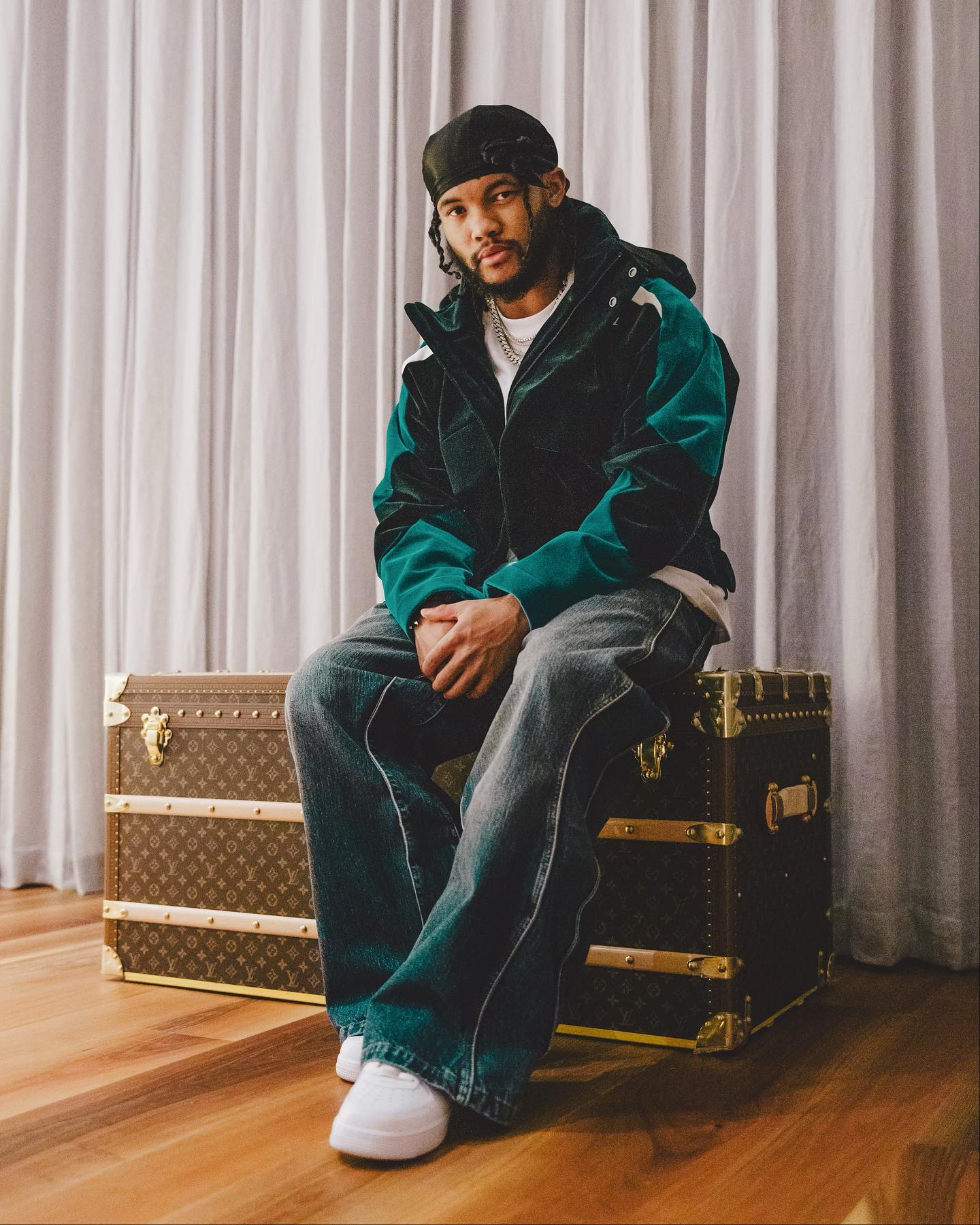 Kyler Murray Height: How Tall is the NFL Quarterback - CEOColumn