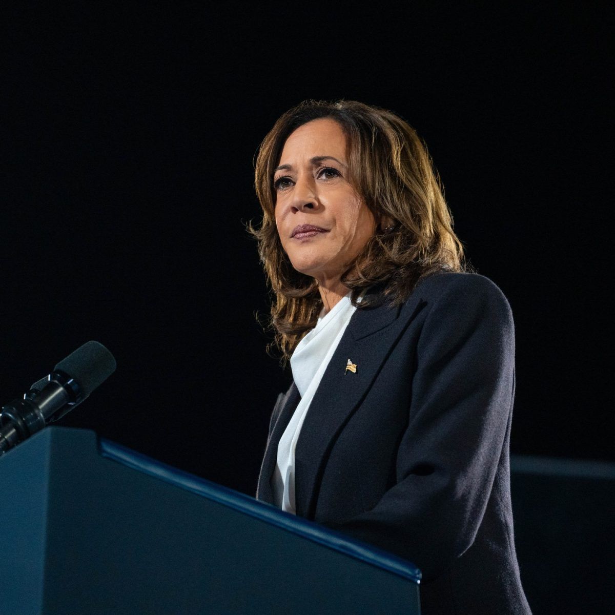 Kamala Harris Height and Weight: Vice President Details - CEOColumn