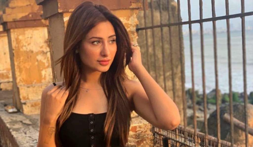 Mahira Sharma Height in Feet, Age, Net Worth & Relationship 2026